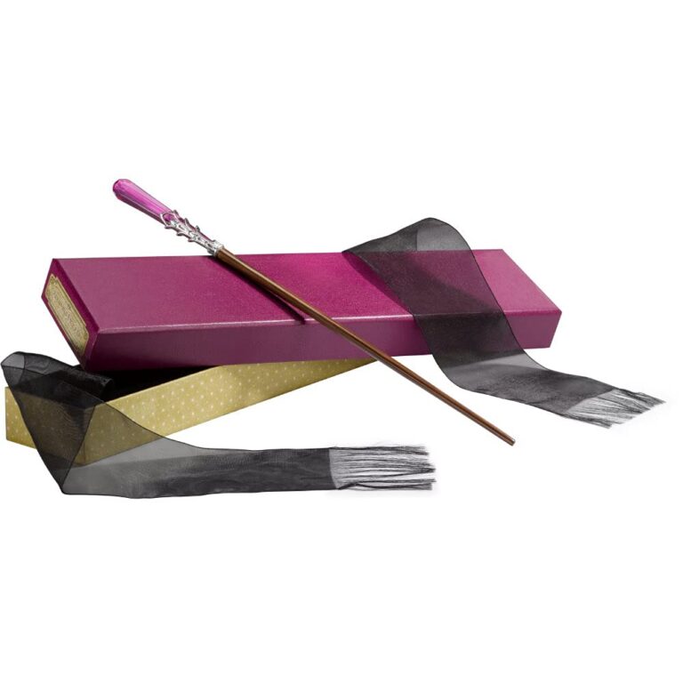 Seraphina Picquery’s Wand in an Ollivanders box. – Comic Warehouse
