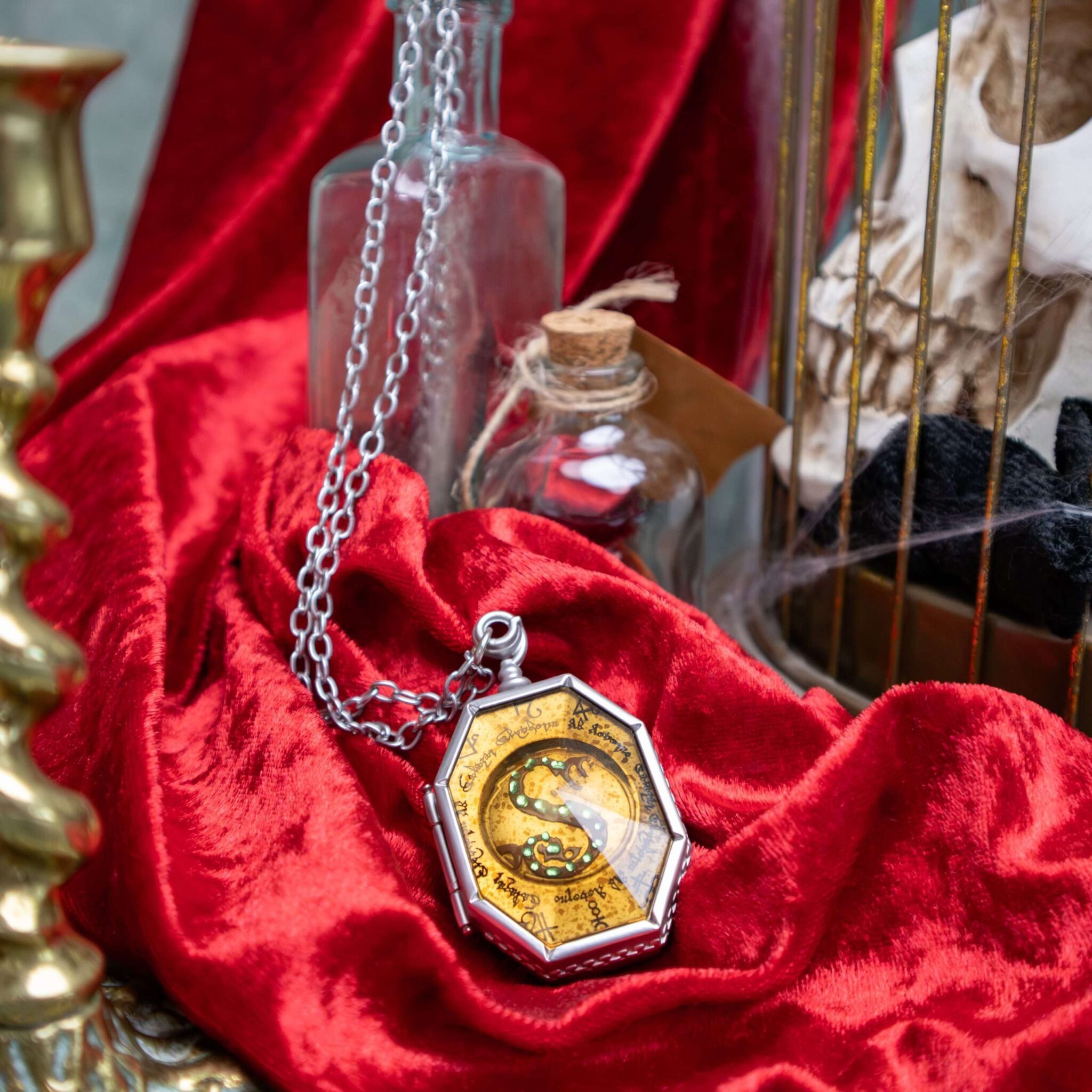 Harry Potter – Salazar Slytherin Locket – Comic Warehouse